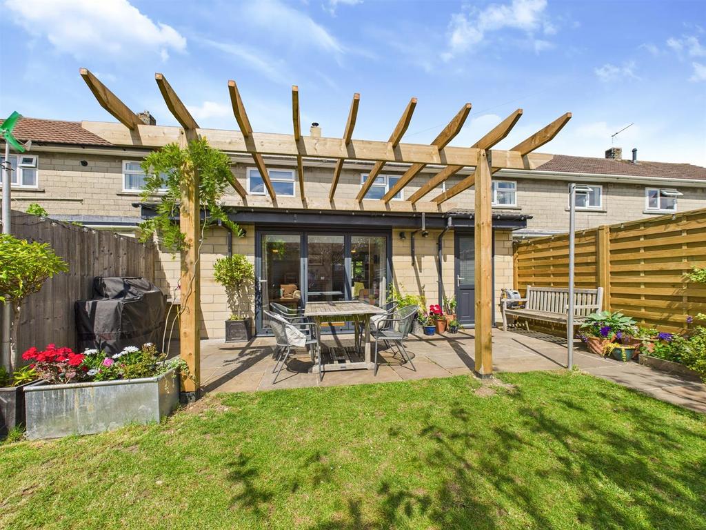 Elm Road, North Colerne SN14 3 bed terraced house for sale - £298,500