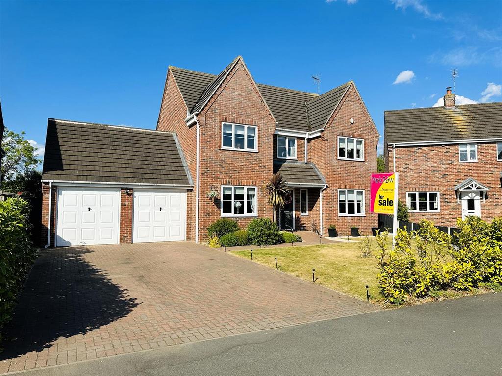 Bridge Hill Close, Rawcliffe Bridge... 5 bed detached house for sale ...