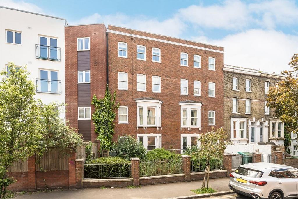 Union Road, London SW4 2 bed flat for sale - £650,000