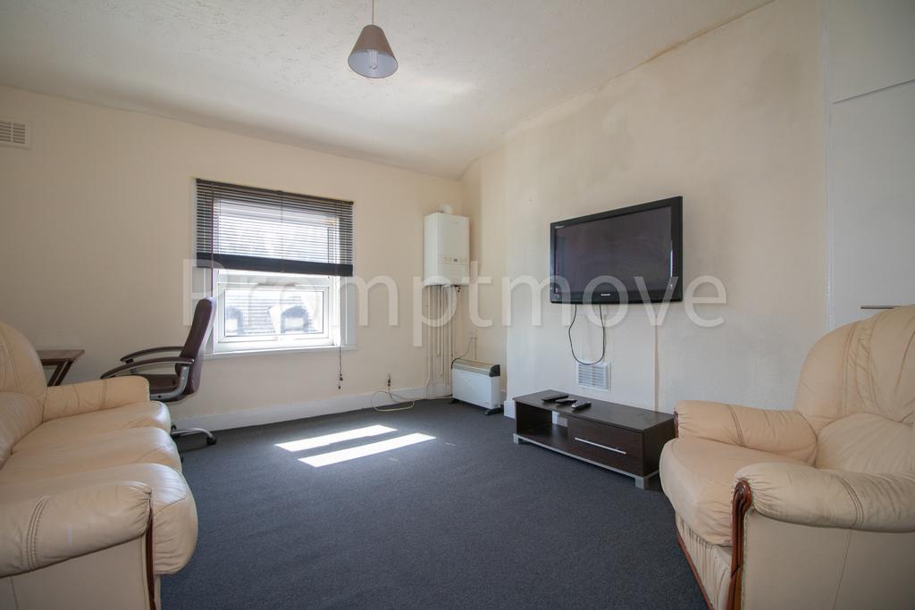 Rothesay Road Luton LU1 1QZ 1 bed flat to rent - £425 pcm (£98 pw)