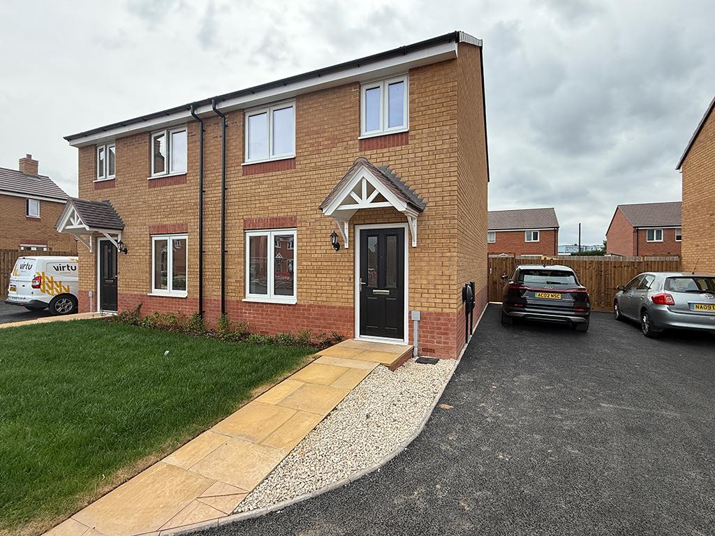 Copper Works Way, Walsall WS3 3 bed semi-detached house to rent - £ ...