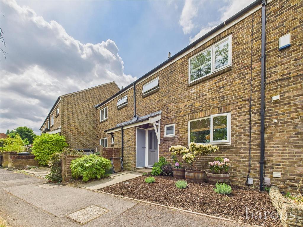 Boyce Close, Basingstoke RG22 3 bed terraced house - £325,000