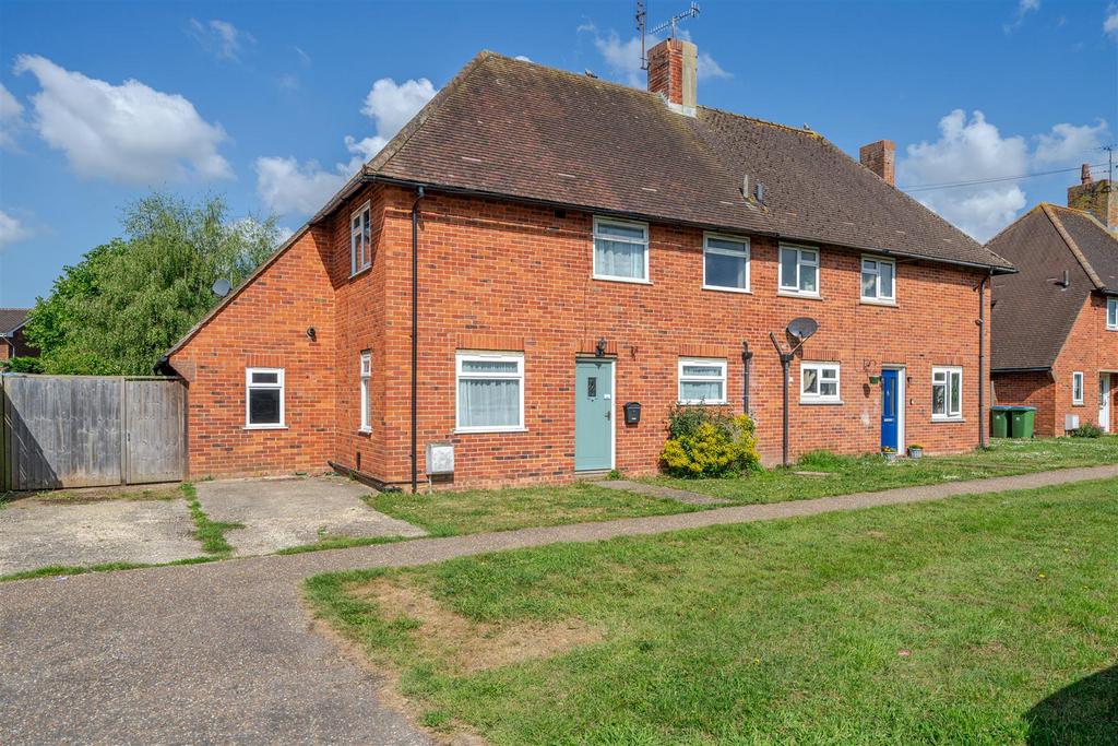 St. Richards Road, Westergate 3 bed semi-detached house - £365,000