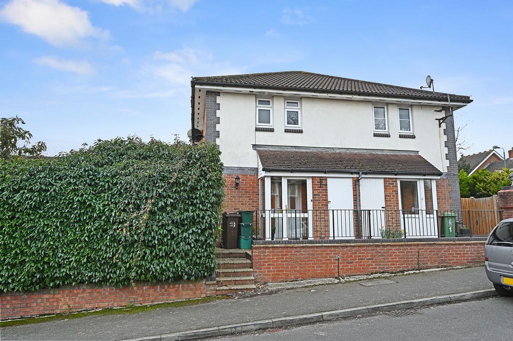 Autumn Drive, Sutton, SM2 1 bed semi-detached house to rent - £1,500 ...