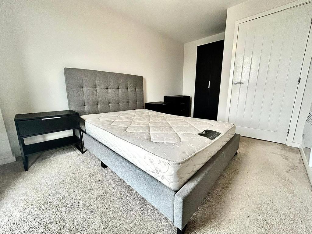 Victoria Riverside, Leeds, LS10 1 bed apartment - £925 pcm (£213 pw)