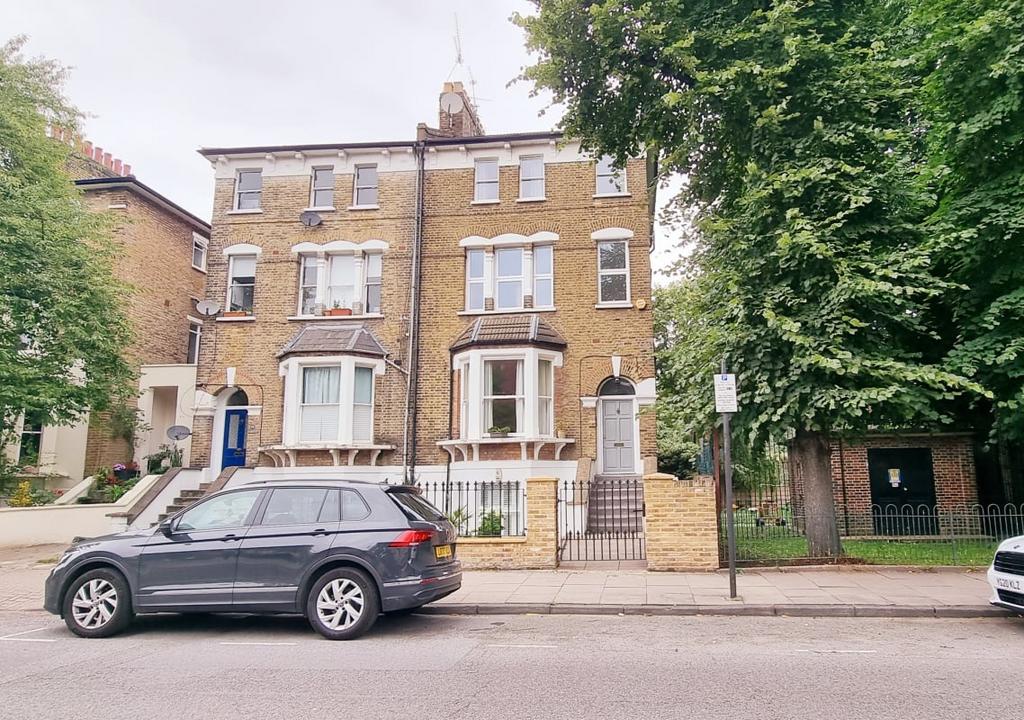 Tufnell Park Road, London, N7 2 bed flat for sale - £650,000