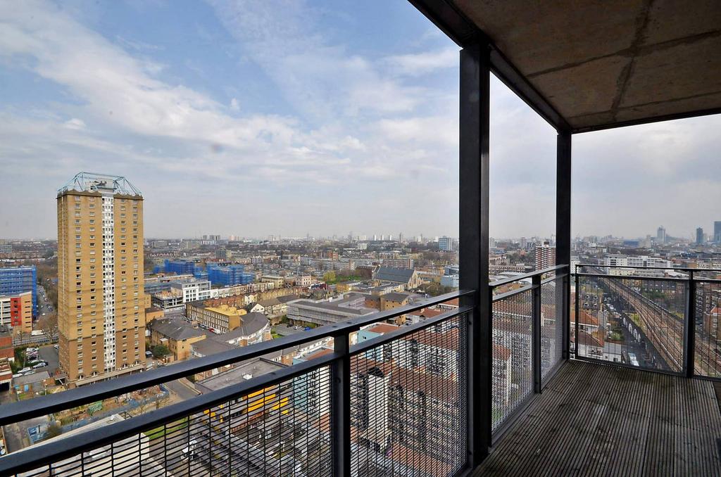 Kelday Heights, E1, Tower Hamlets... 2 bed flat to rent - £2,600 pcm (£600 pw)