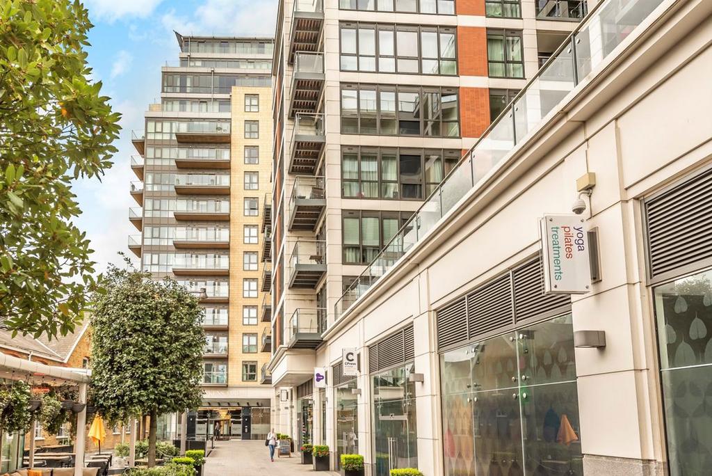 Longfield Avenue, London W5 2 bed flat - £3,497 pcm (£807 pw)