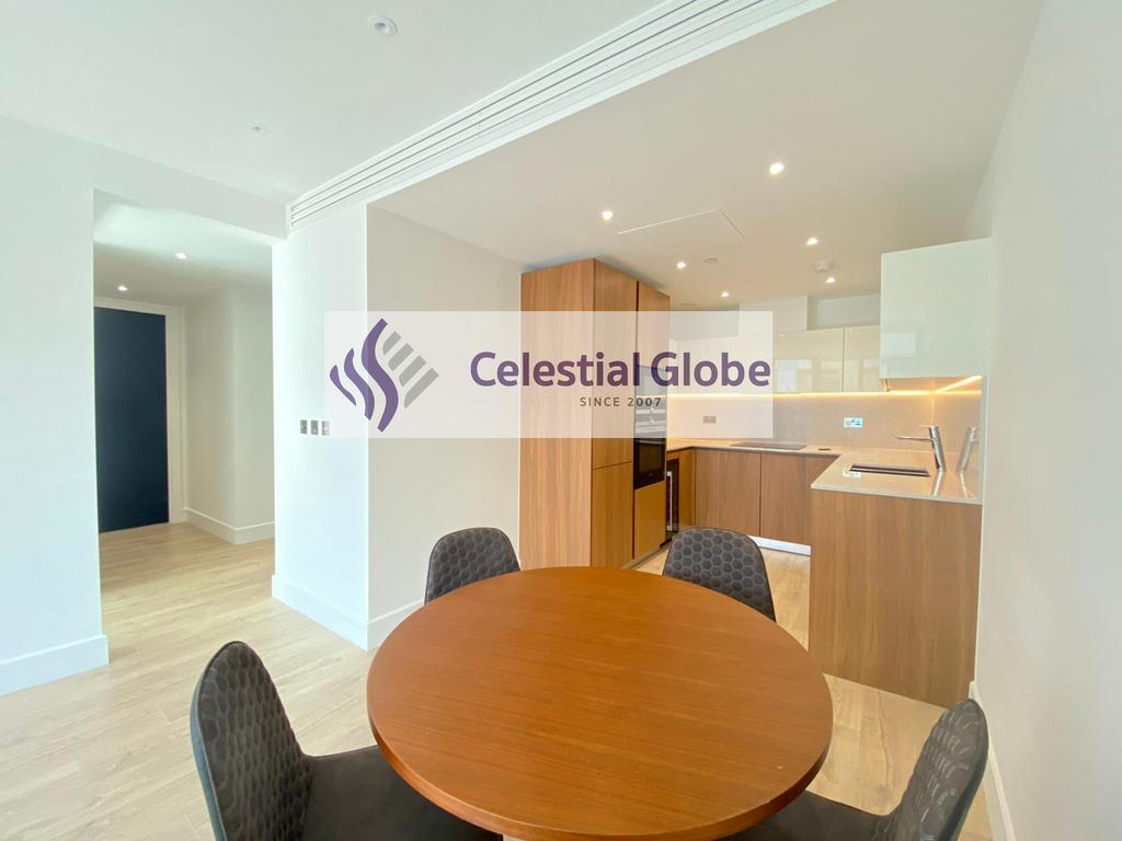 Piazza Walk, London E1 2 bed flat to rent - £4,400 pcm (£1,015 pw)
