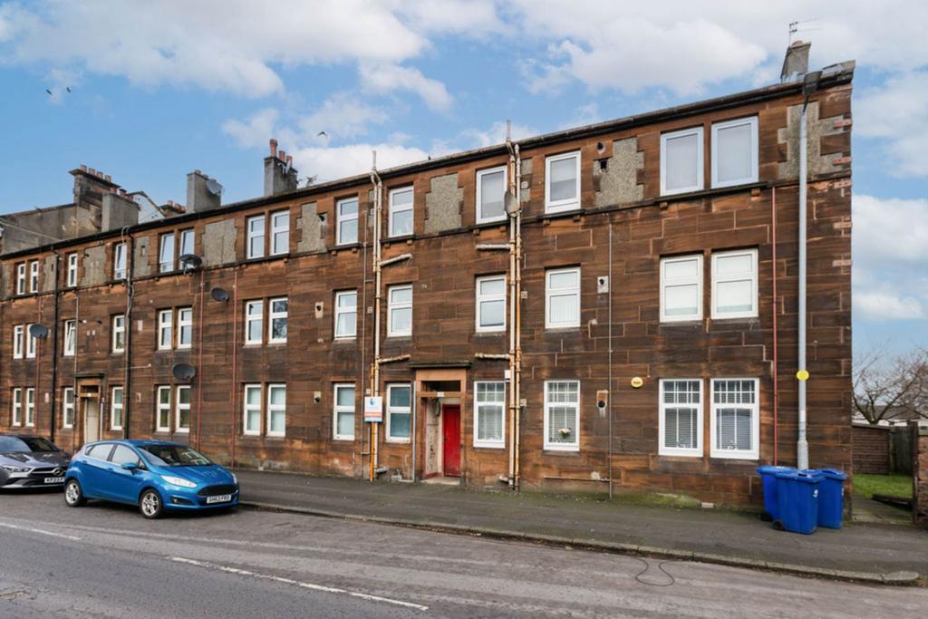 High Street, Renfrew, PA4 2 bed flat to rent - £795 pcm (£183 pw)