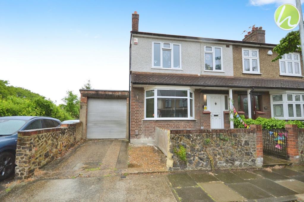 Kent Road, Grays, RM17 3 bed end of terrace house for sale - £375,000