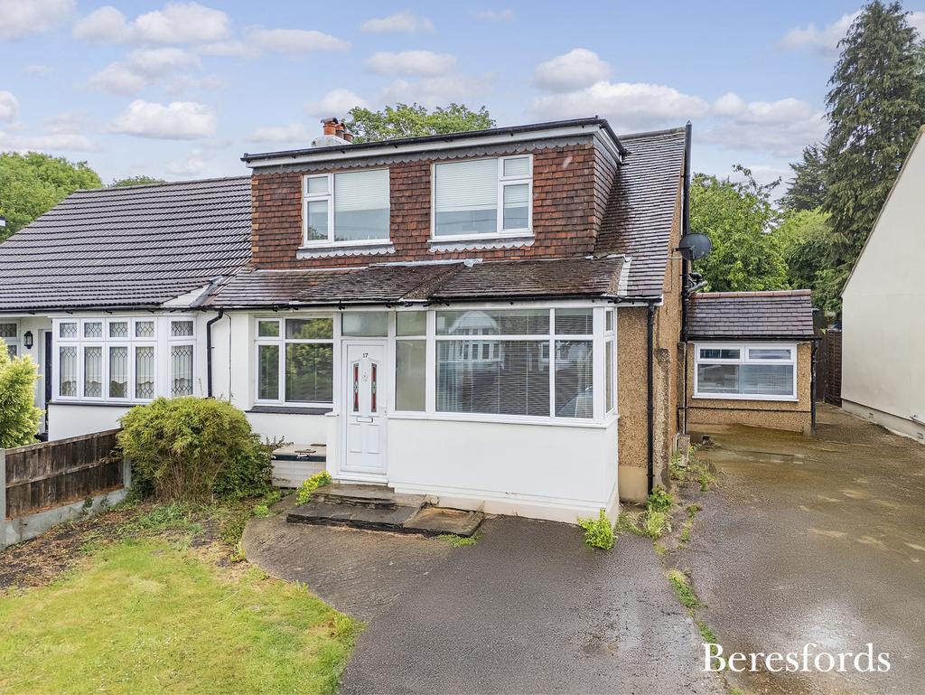 Bridge Avenue, Upminster, RM14 4 bed bungalow for sale - £550,000
