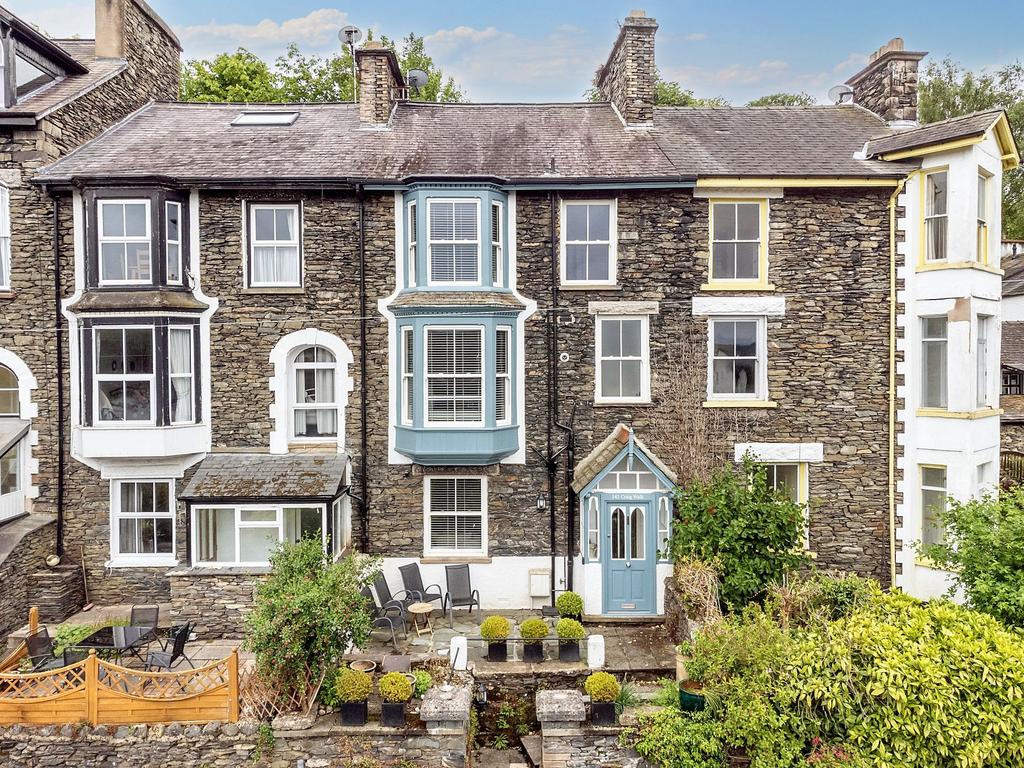 143 Craig Walk, Bowness-on-Windermere 3 bed terraced house for sale - £ ...