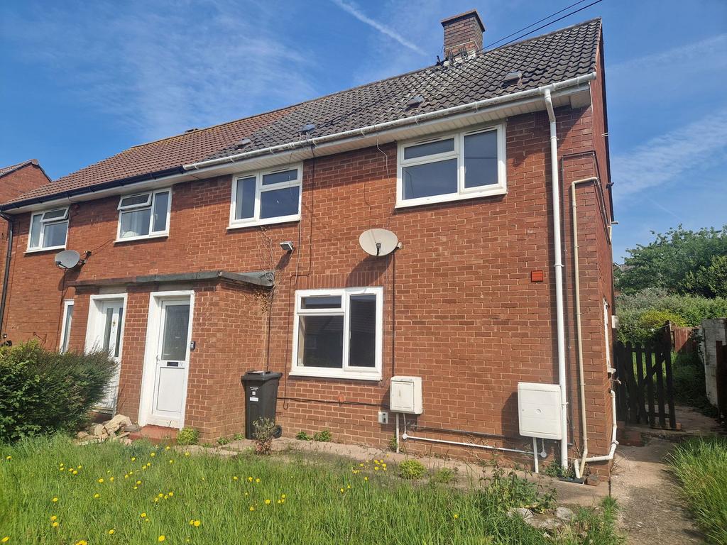 Berry Close, Exmouth, EX8 2PT 3 bed semi-detached house - £200,000
