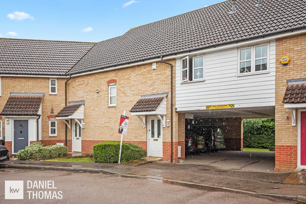 Stoney Bridge Drive, Waltham Abbey, EN9 2 bed maisonette for sale - £ ...