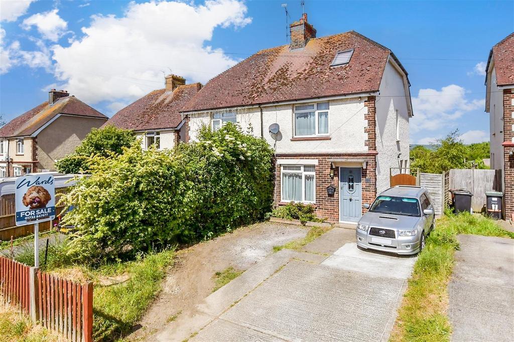 Bull Lane, Eccles, Aylesford, Kent 3 bed semi-detached house for sale ...
