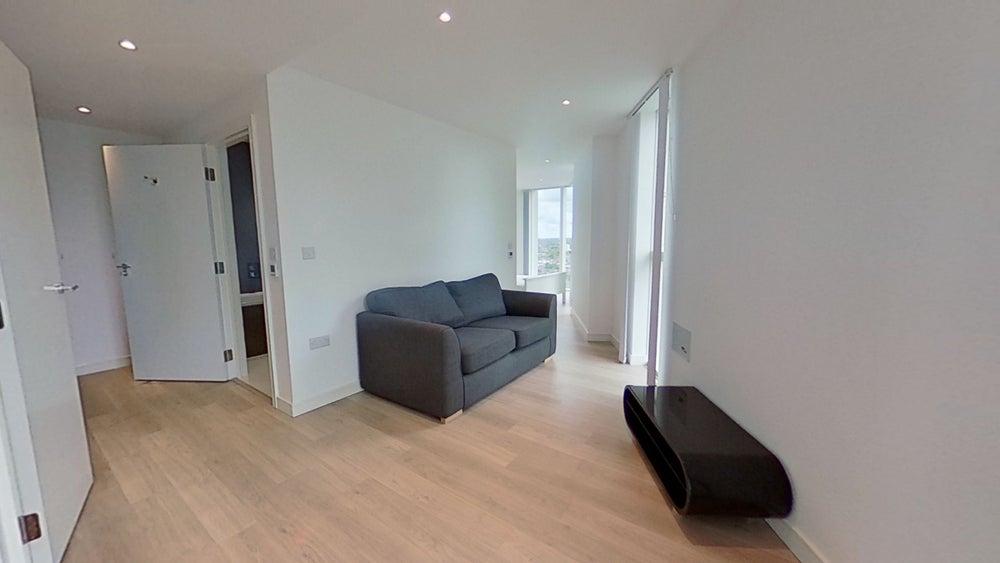 Pinnacle Apartments, Saffron Central... Apartment to rent - £1,350 pcm ...