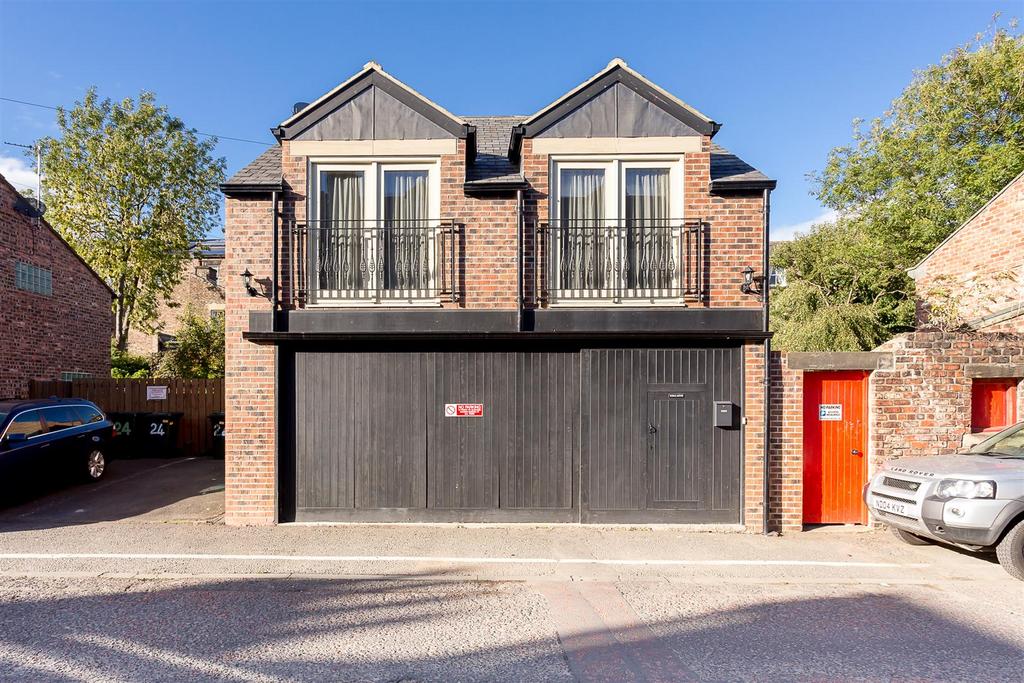 Clayton Road, Jesmond, Newcastle upon... 2 bed house - £1,800 pcm (£415 pw)