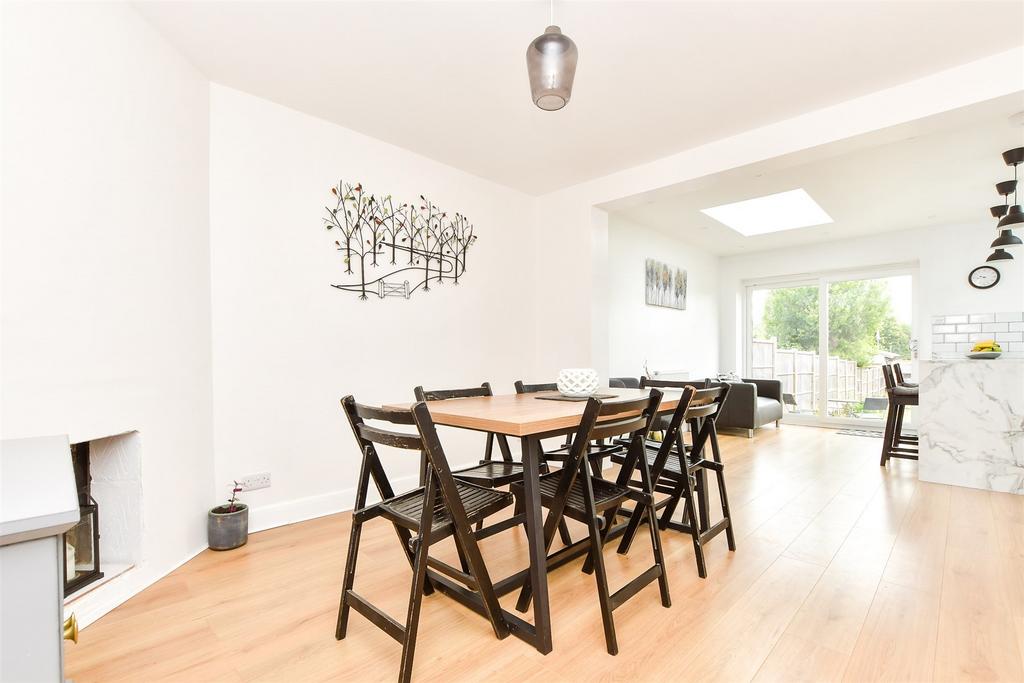 Albury Road, Merstham, Surrey 4 bed end of terrace house for sale - £ ...