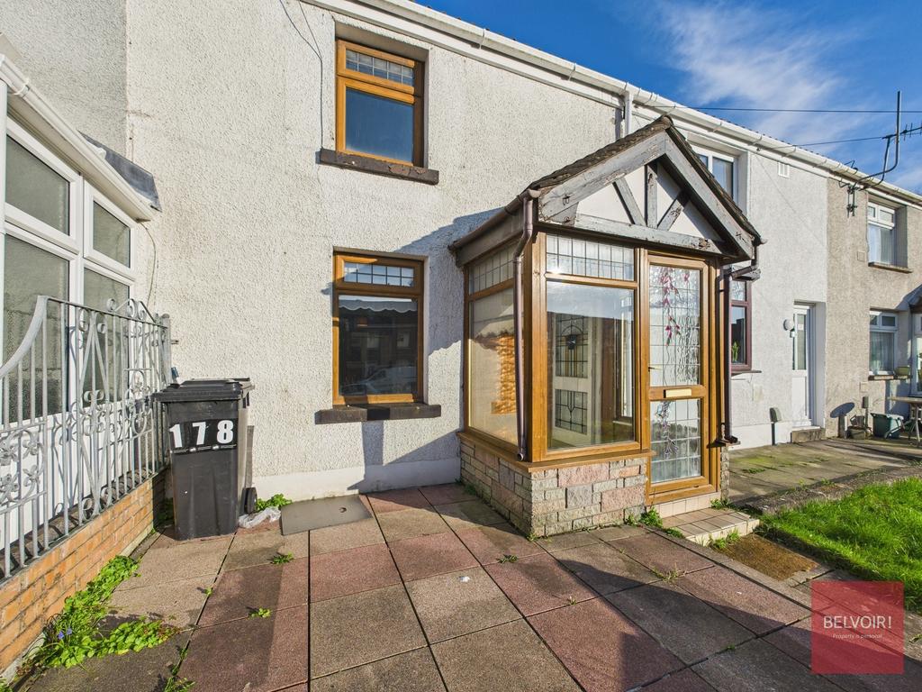 Neath Road, Briton Ferry, Neath, SA11 2 bed terraced house - £750 pcm ...