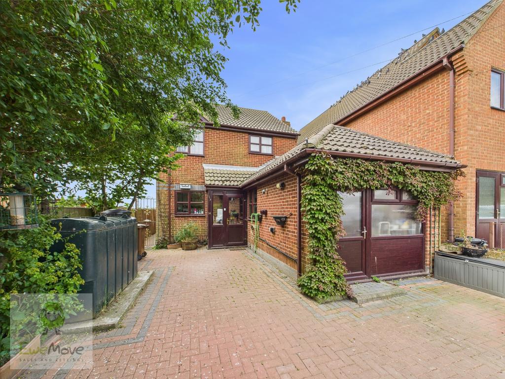 Burrows Lane, Middle Stoke... 3 bed detached house for sale - £350,000