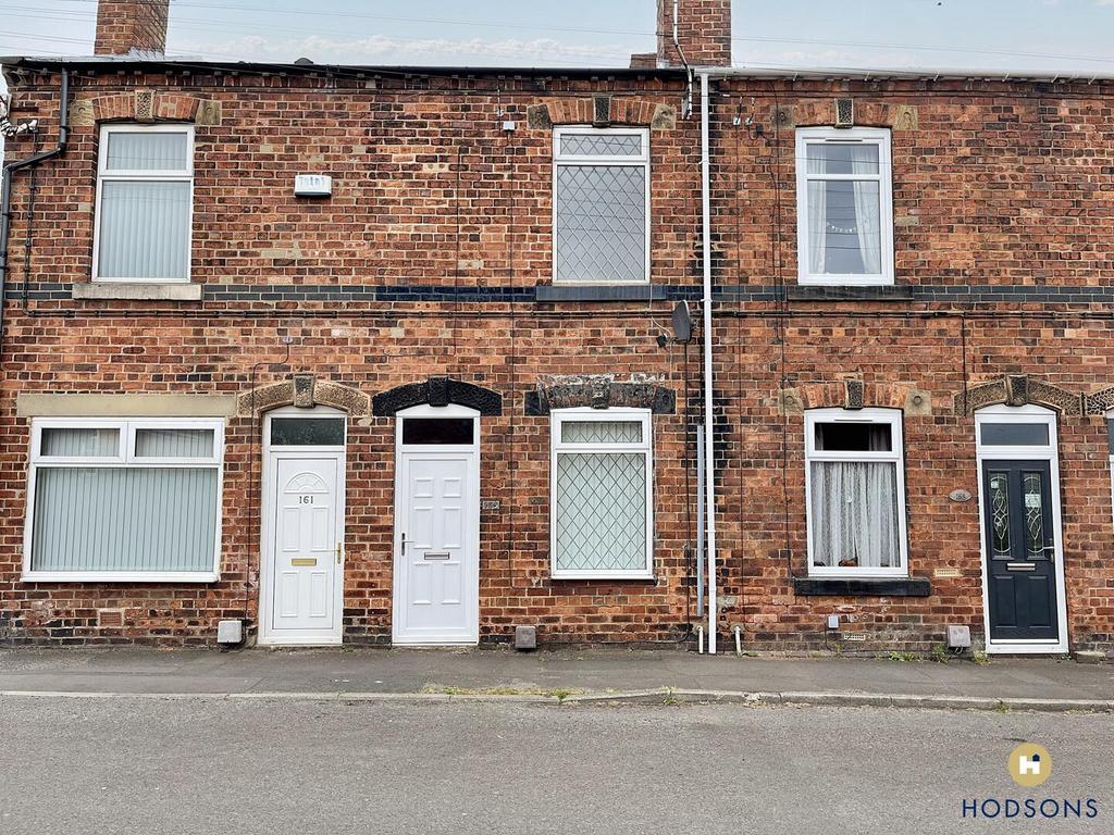 Painthorpe Lane, Wakefield WF4 2 bed terraced house - £675 pcm (£156 pw)