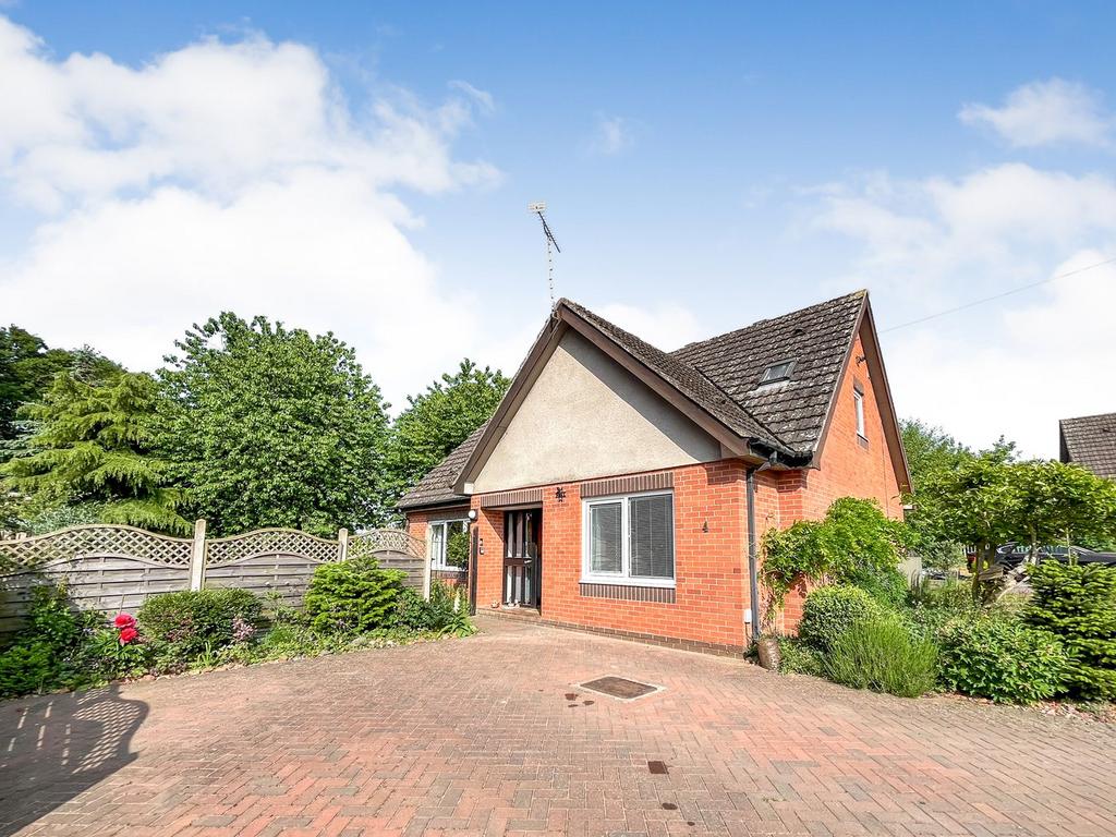 Catthorpe Manor, Lilbourne Road... 4 bed detached house for sale - £425,000