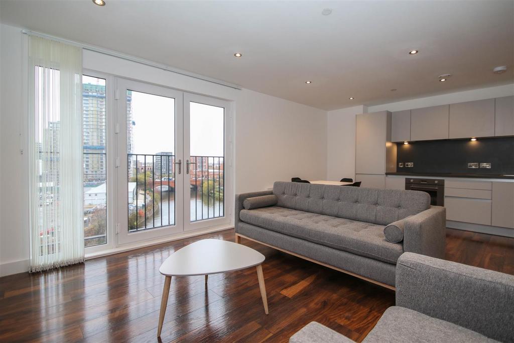 Rivergate House, Wilburn Wharf, Salford 1 bed apartment - £1,050 pcm (£242 pw)