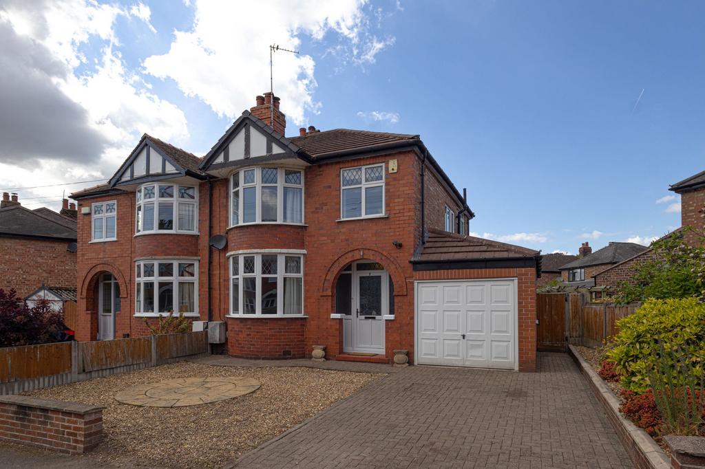 Parker Avenue, Hartford, CW8 3 bed semi-detached house - £350,000