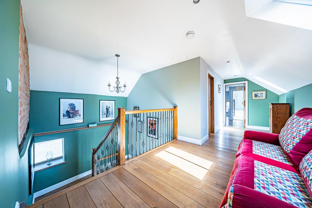 Marton, Baschurch SY4 5 bed barn conversion for sale - £625,000