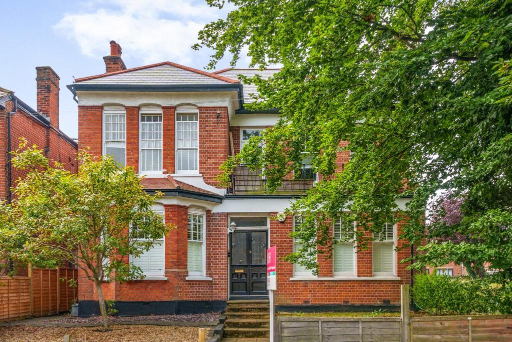 Recreation Road, Sydenham, London, SE26 2 bed flat - £575,000