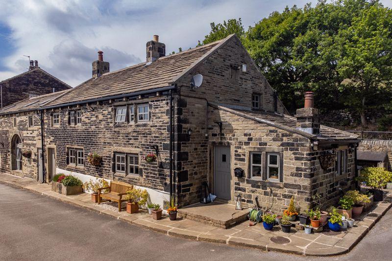 Bank Royd Farm, Bank Royd Lane... 4 bed farm house - £650,000
