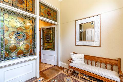 Houses for sale in Edinburgh City Centre | OnTheMarket