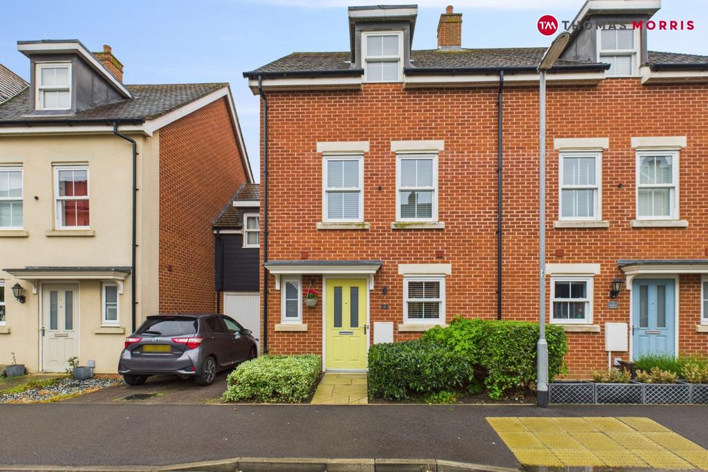 Walker Mead, Bedfordshire SG18 4 bed terraced house for sale - £415,000