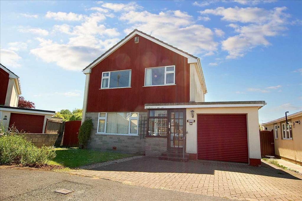 11 Westhill, Lamphey 3 bed detached house - £395,000