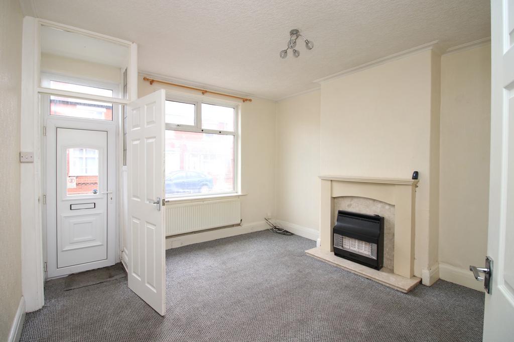 Garrick Grove, Blackpool, FY3 2 bed end of terrace house for sale - £85,000
