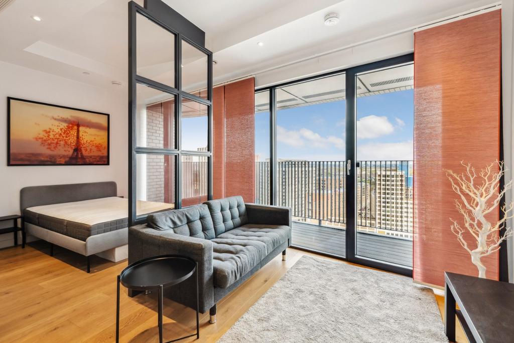 Corson House, City Island Way... Studio to rent - £1,800 pcm (£415 pw)