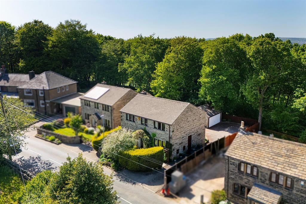 Butts Road, Farnley Tyas, Huddersfield 4 bed detached house for sale ...