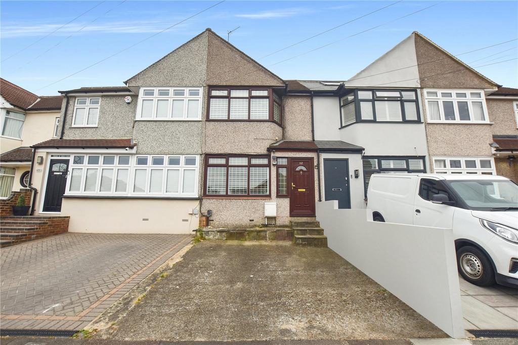 Howard Avenue, Bexley, Kent, DA5 2 bed terraced house for sale - £375,000