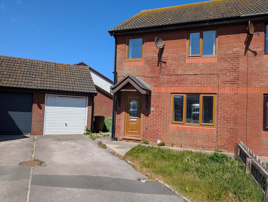 Headland Rise, Barrow In Furness LA14 3 bed house for sale - £179,950