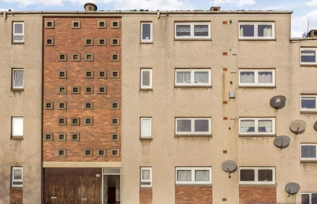 70, Longstone Street, Edinburgh, EH14... 2 bed flat - £1,050 pcm (£242 pw)