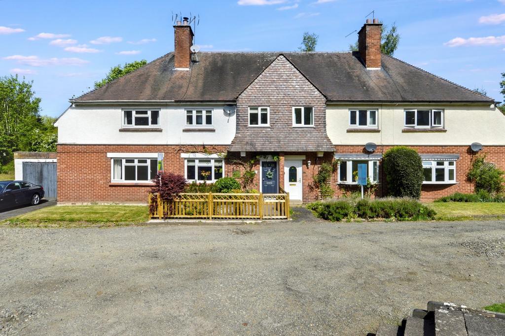Dingle Drive, Shifnal TF11 3 bed terraced house - £274,950