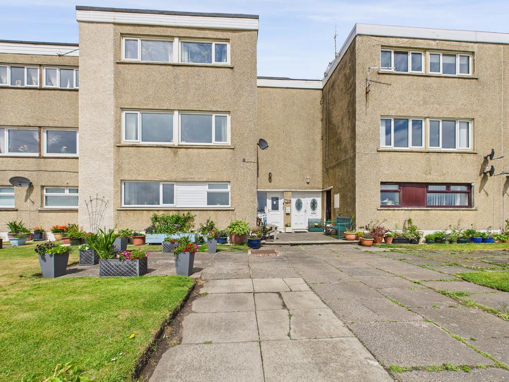 Saltcoats KA21 1 bed flat - £58,000