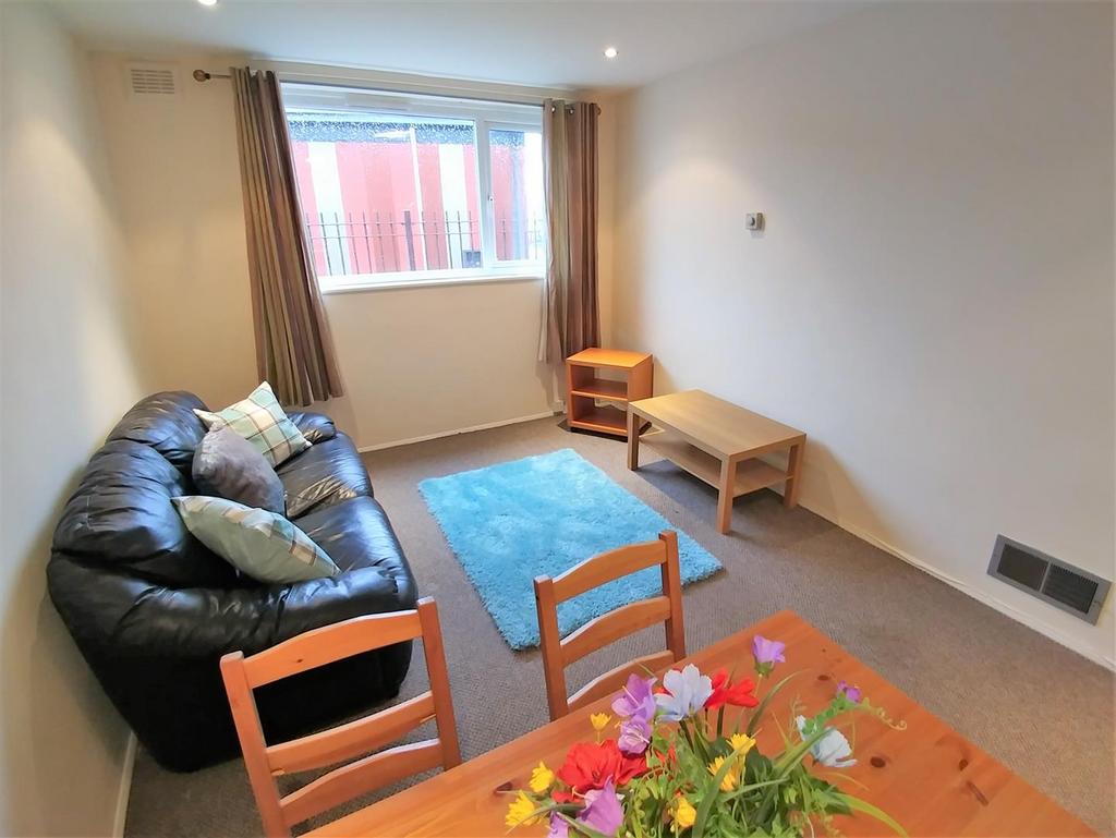 Buckingham Place, Liverpool L5 1 bed flat - £650 pcm (£150 pw)
