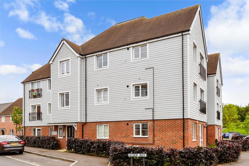 Alder Way, Faygate, Horsham, West Sussex 2 bed flat for sale - £290,000