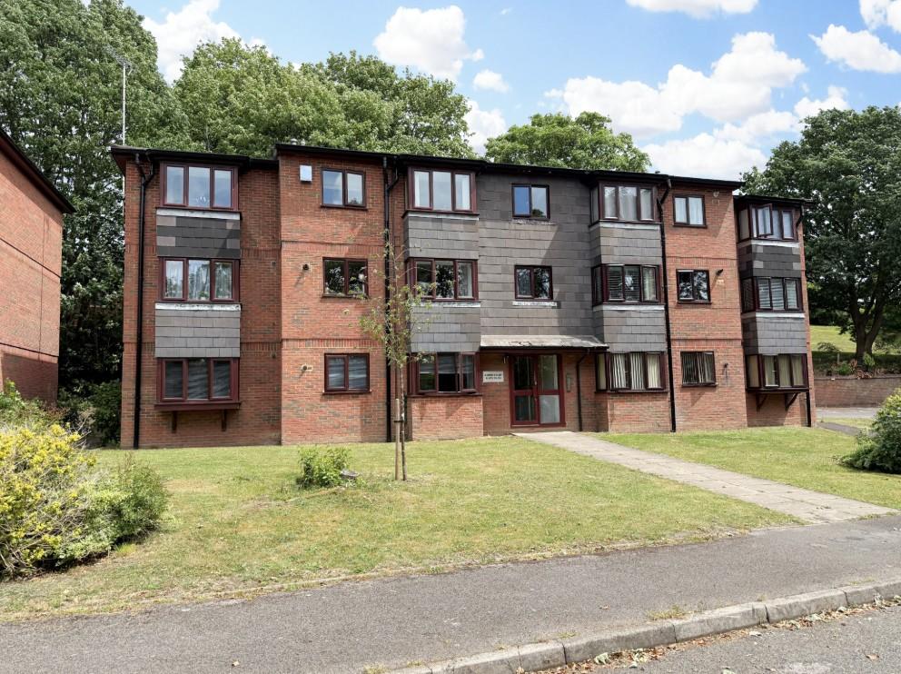 Redan Road, Aldershot 1 bed flat to rent - £1,050 pcm (£242 pw)