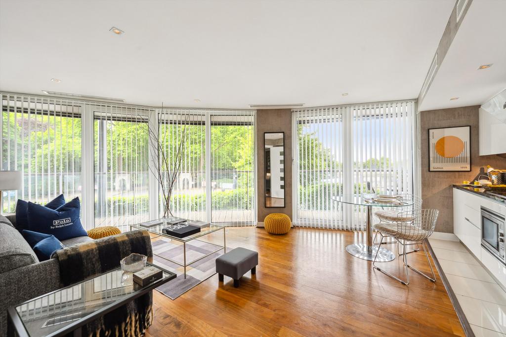 Centurion Building, London, SW11 1 bed apartment for sale - £750,000