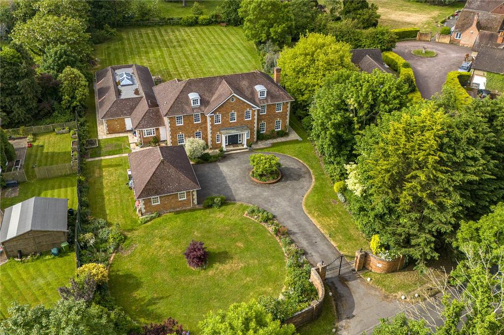 Fir Tree Avenue, Stoke Poges... 5 bed detached house for sale - £2,750,000