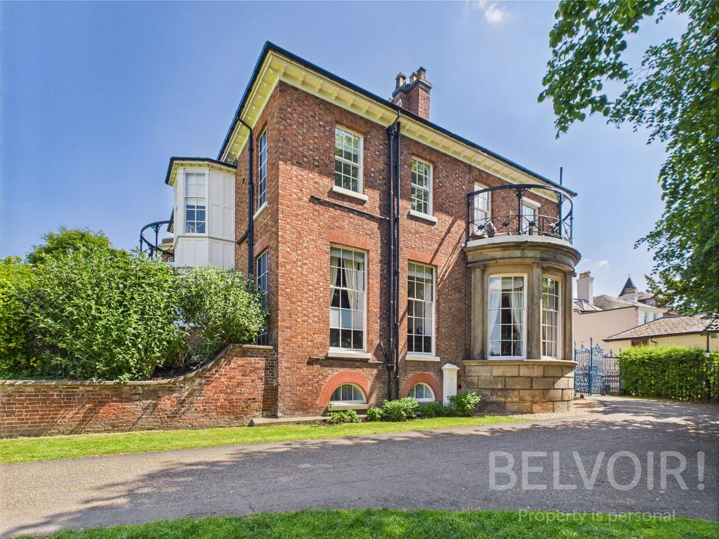 Quarry Place, Town Centre... 2 bed flat for sale - £500,000