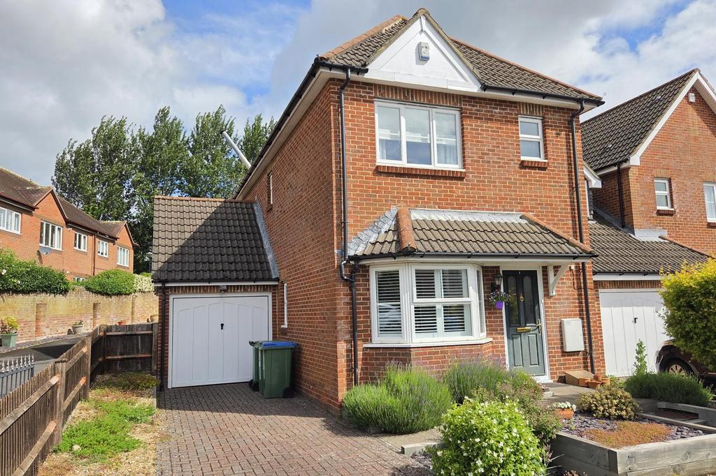 SOUTHAMPTON ROAD, FAREHAM 3 bed detached house for sale - £410,000